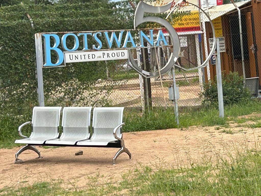 Botswana – Tag 12: Polokwane (ZA) - Palapye (BW) - Geführte Touren